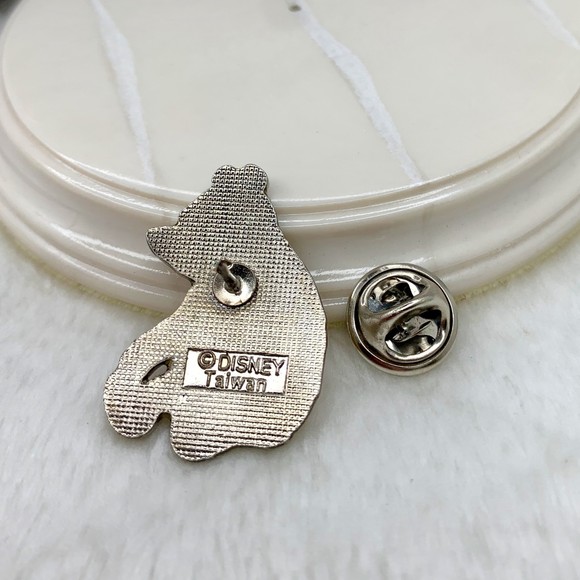 Disney | Jewelry | Disney Classic Winnie The Pooh Enamel Lapel Pin Set ...